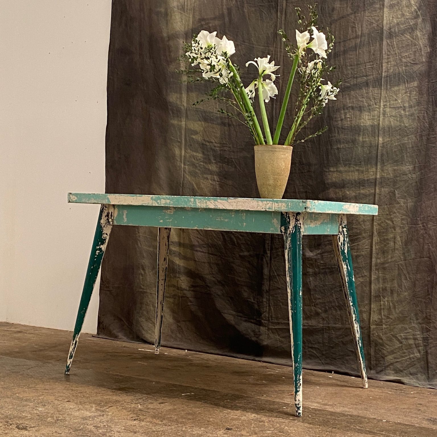 vintage tolix tables – Objet Vagabond