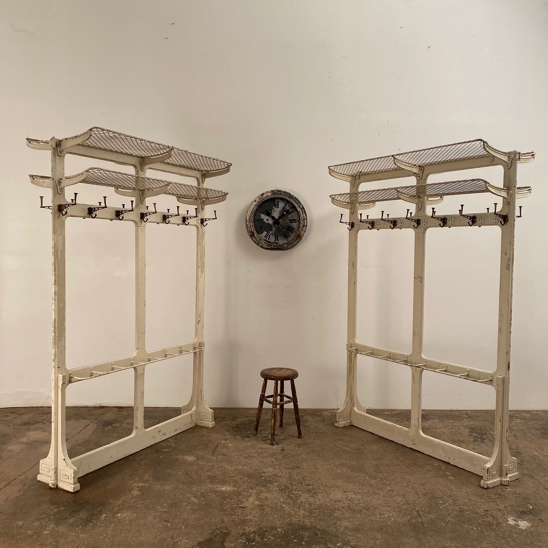 painted coat rack – Objet Vagabond