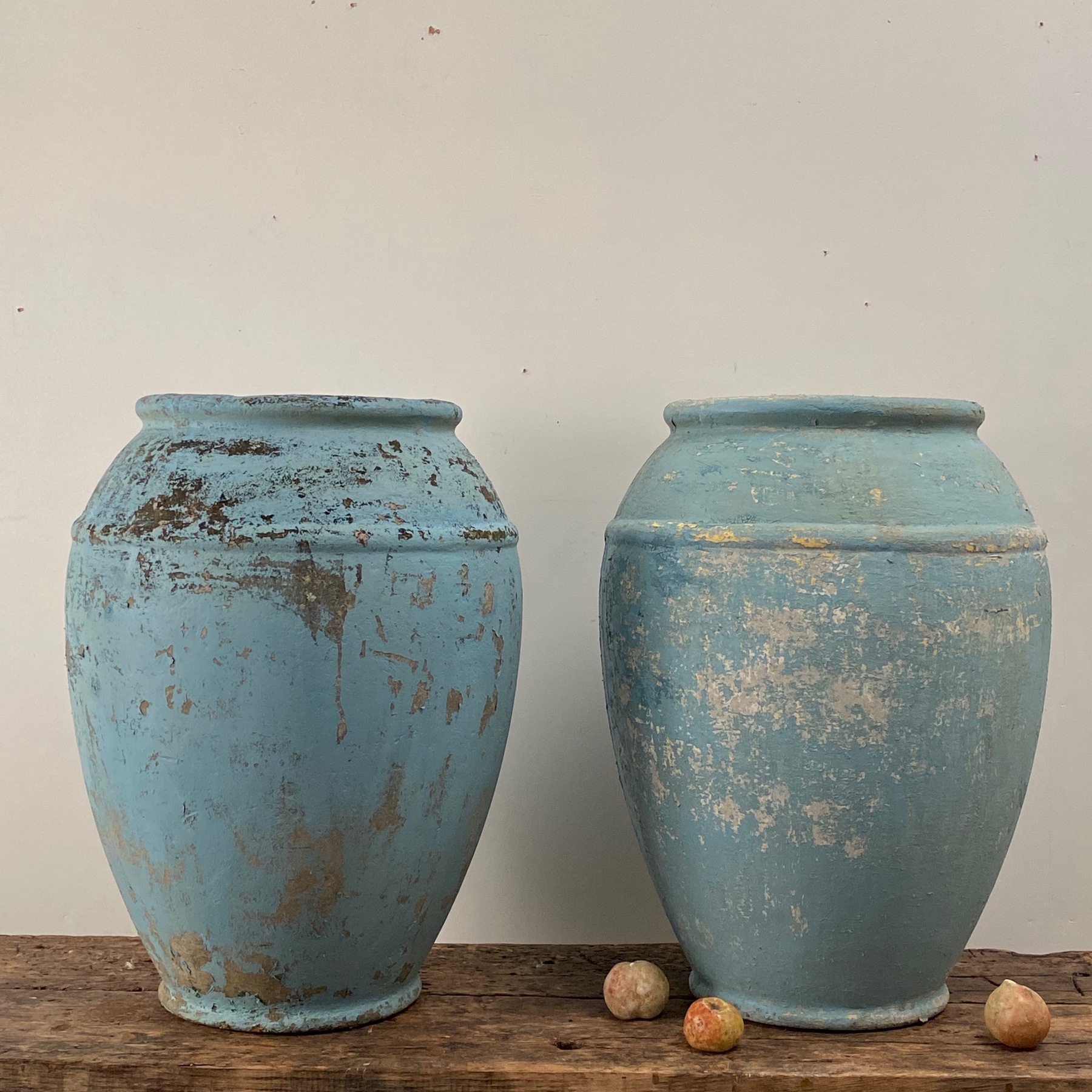 concrete vases – Objet Vagabond