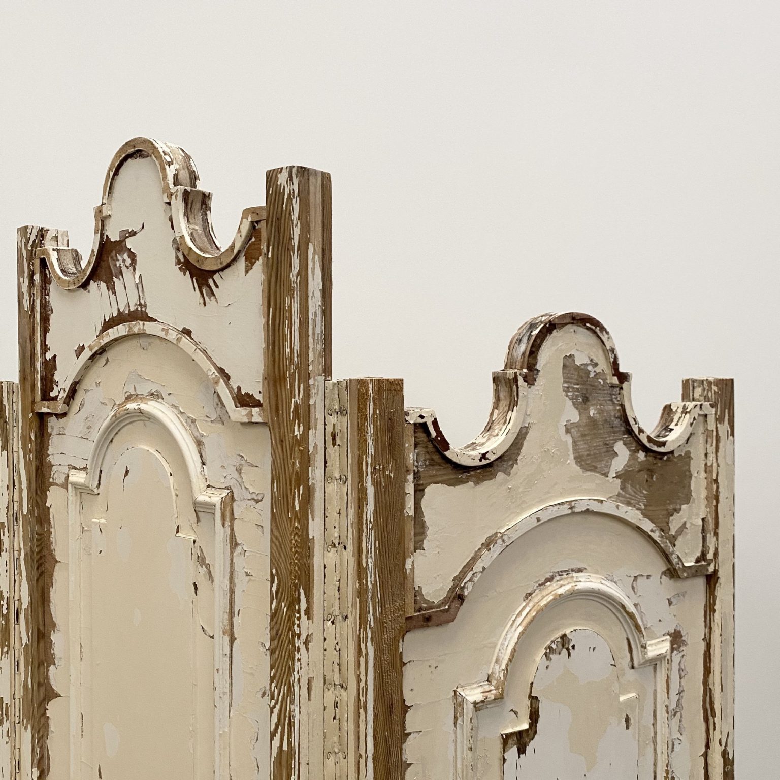 painted wooden screen – Objet Vagabond