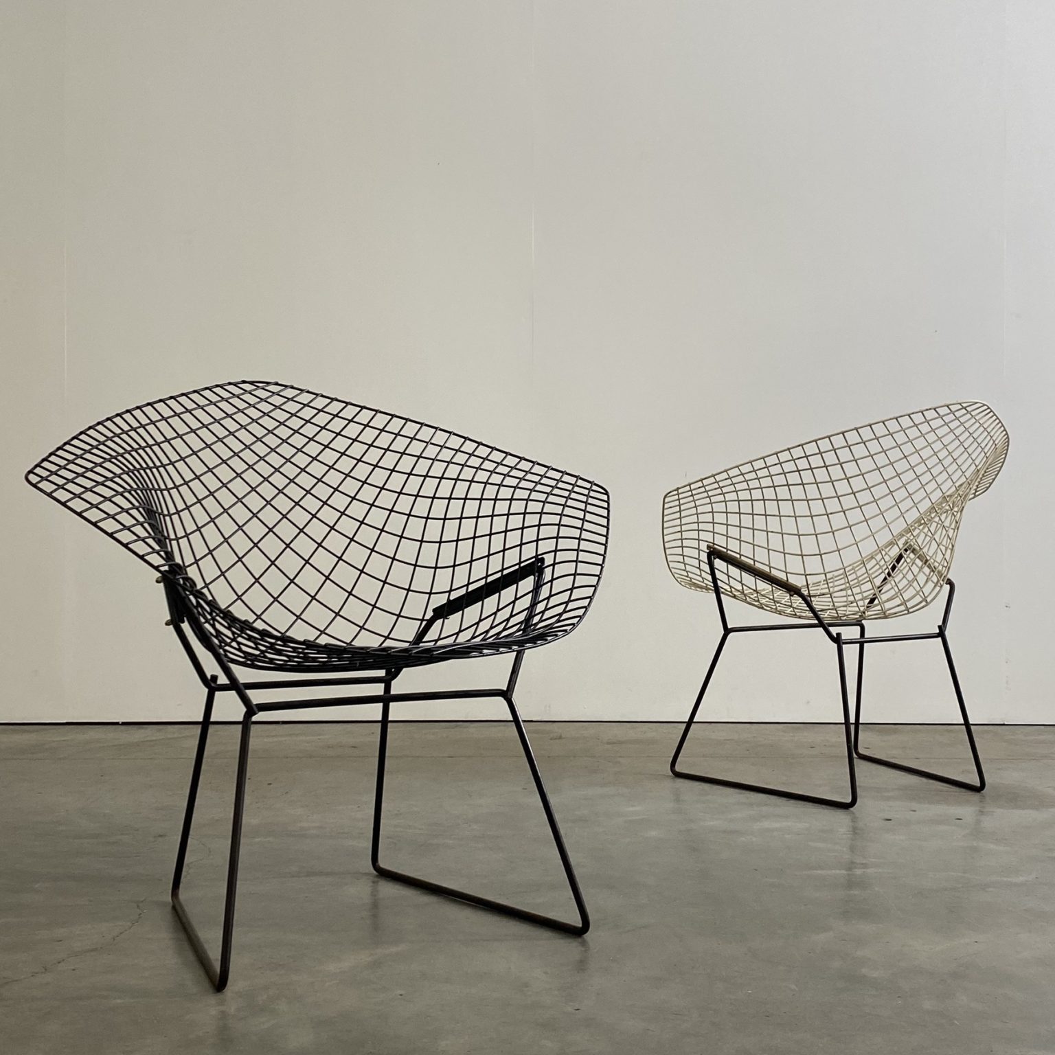 diamond chairs – Objet Vagabond