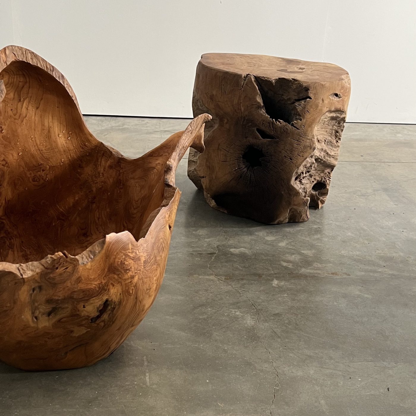 wooden fragments and stool – Objet Vagabond