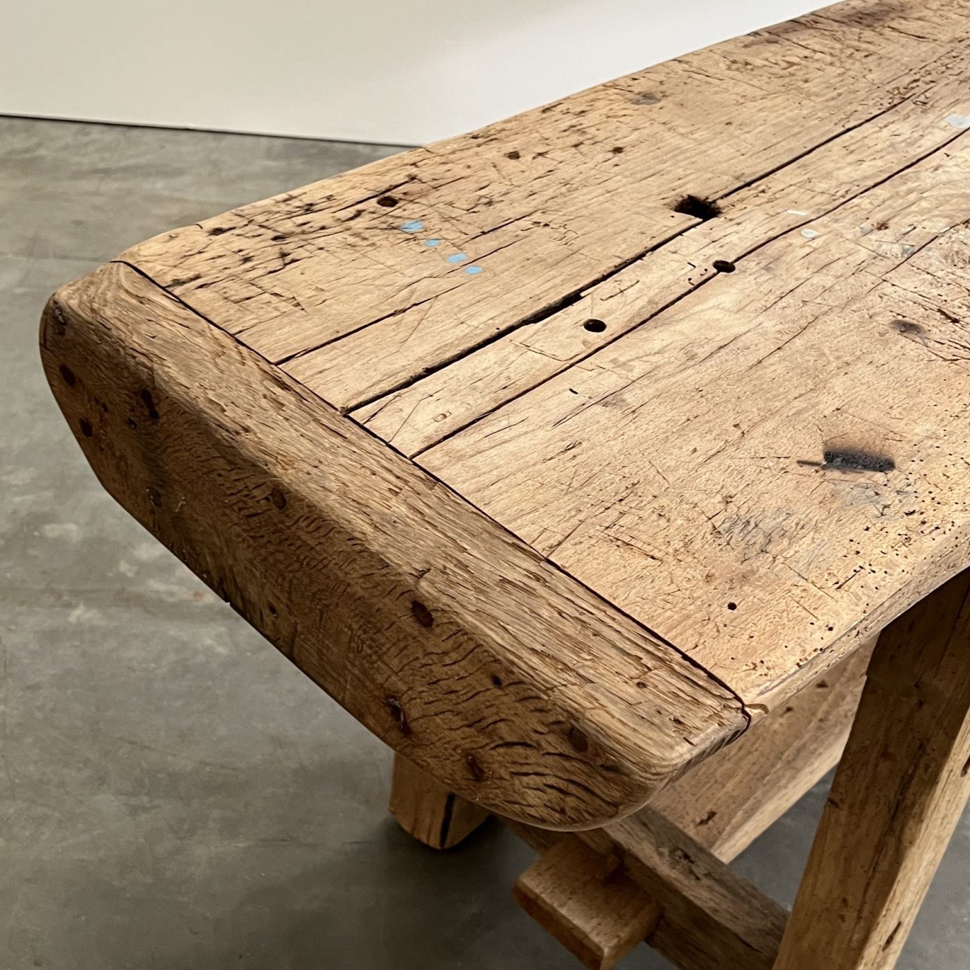 massive primitive worktable – Objet Vagabond