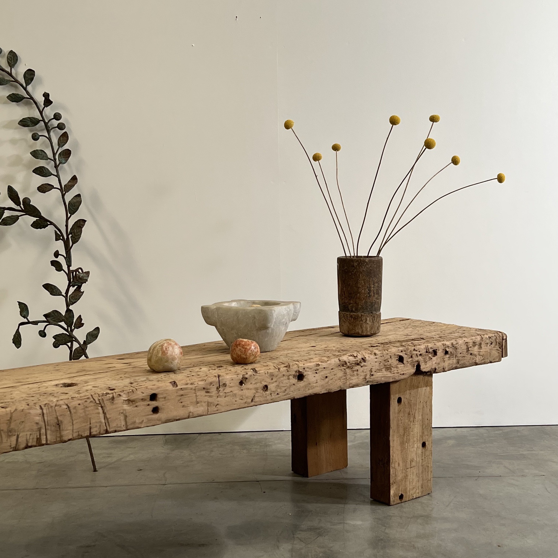 primitive coffee table – Objet Vagabond