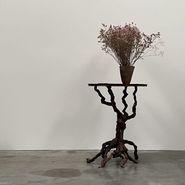 root pedestal table – Objet Vagabond