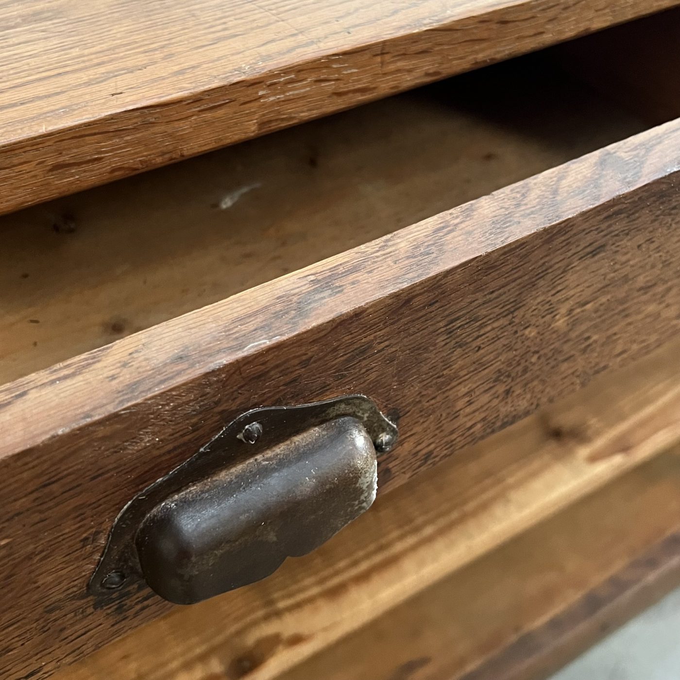 oak shop counter – Objet Vagabond