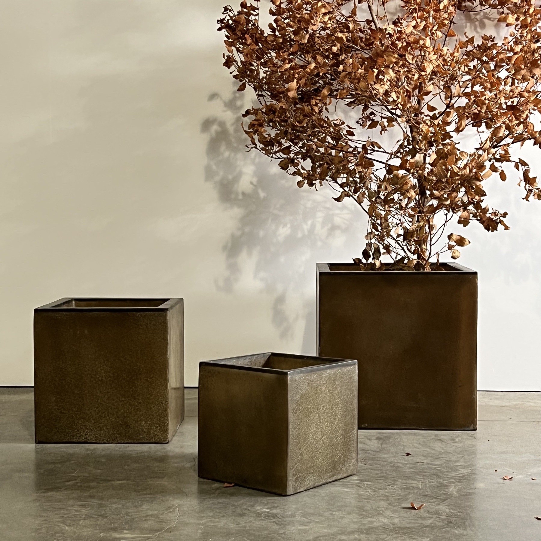 fiberglass planters – Objet Vagabond