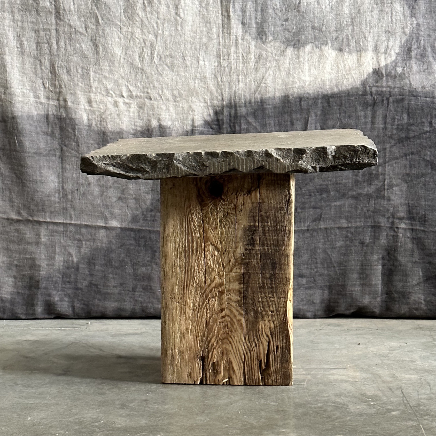 blue stone tables – Objet Vagabond
