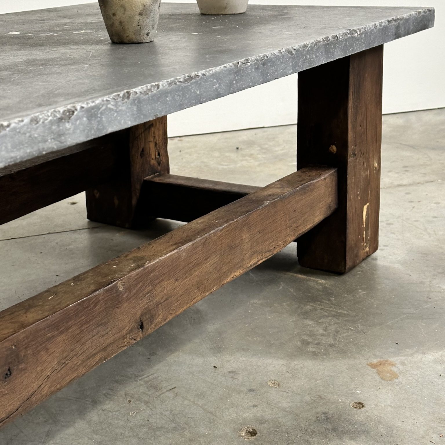 stone coffee table – Objet Vagabond