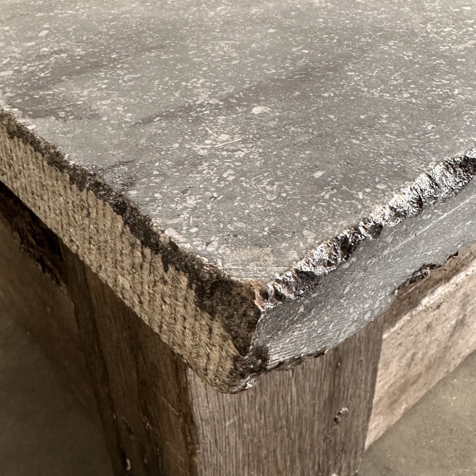 stone raw table – Objet Vagabond