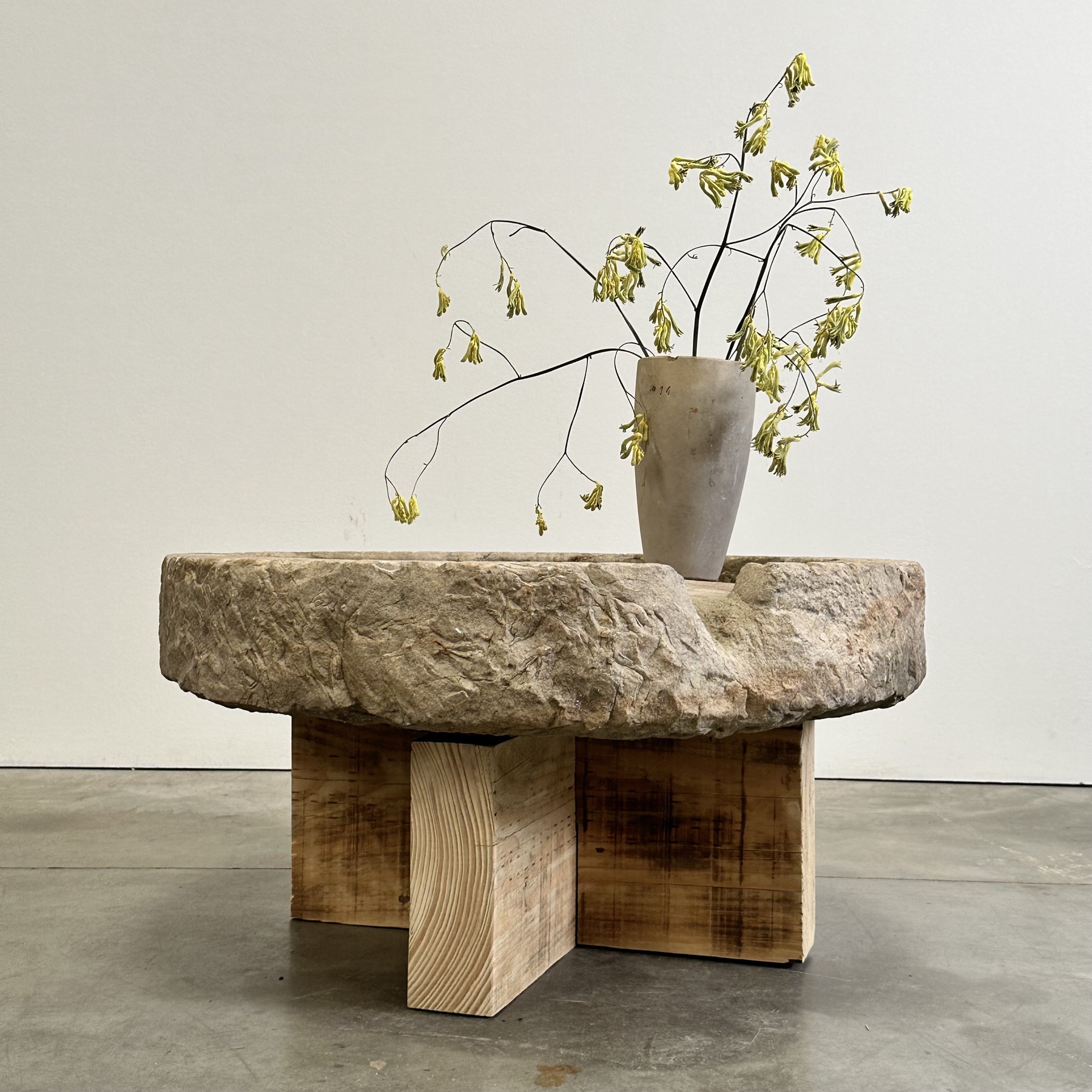 stone coffee tables – Objet Vagabond