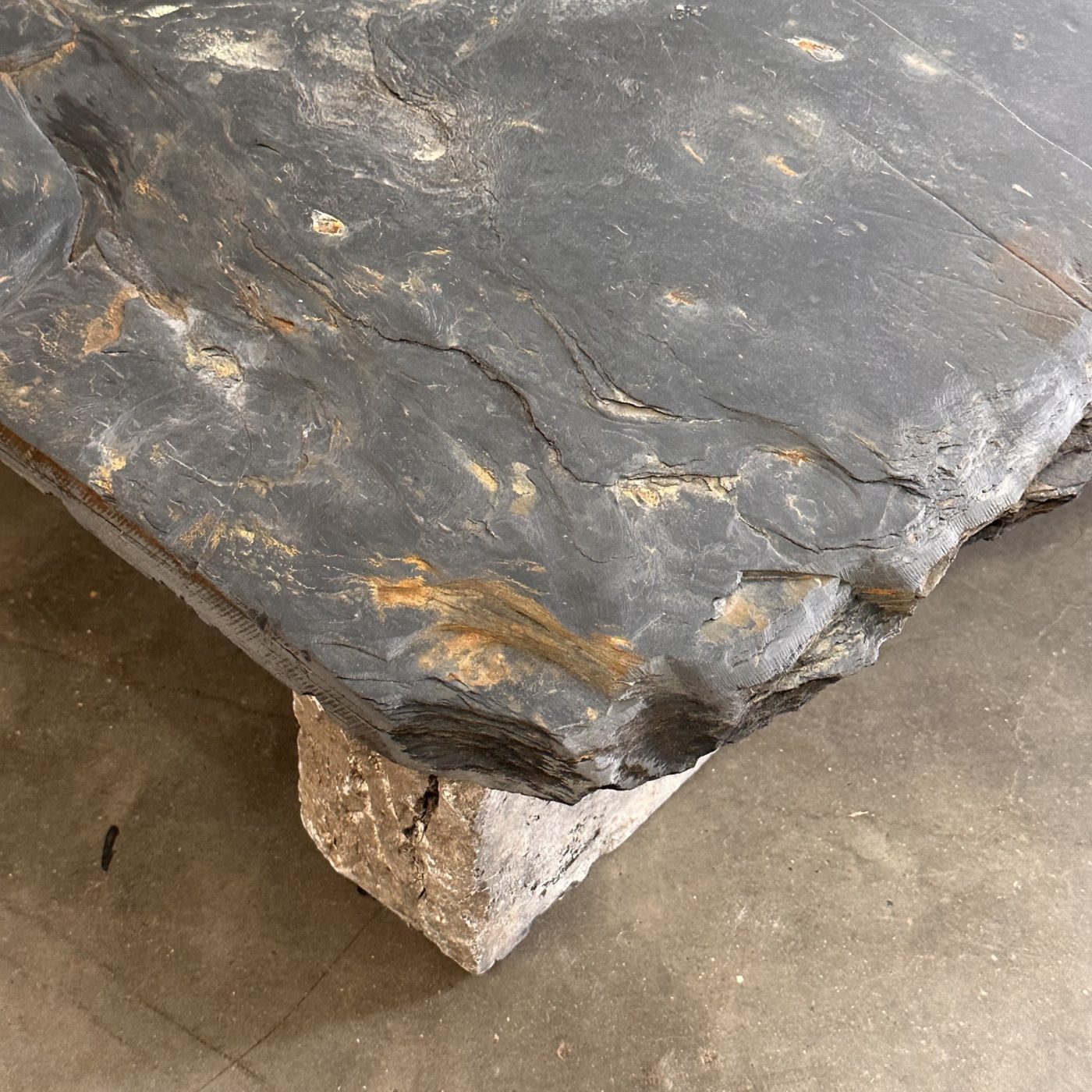 blue stone coffee table – Objet Vagabond
