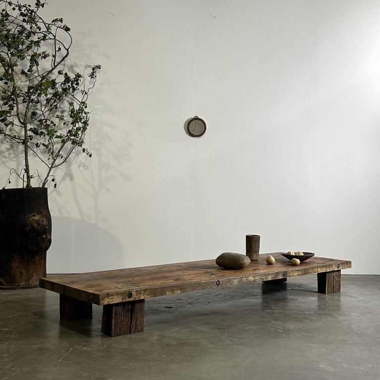 primitive raw table – Objet Vagabond