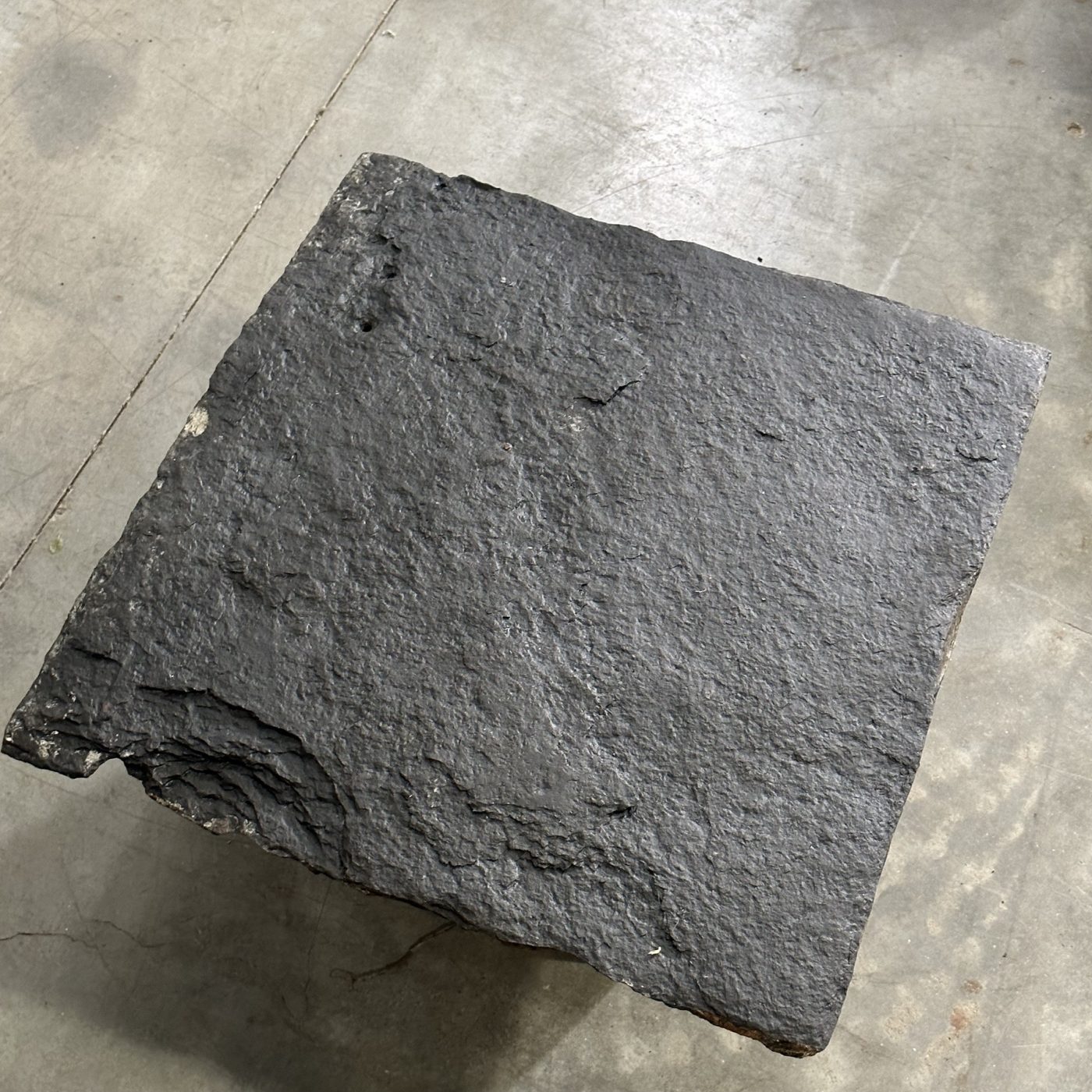 stone side tables – Objet Vagabond