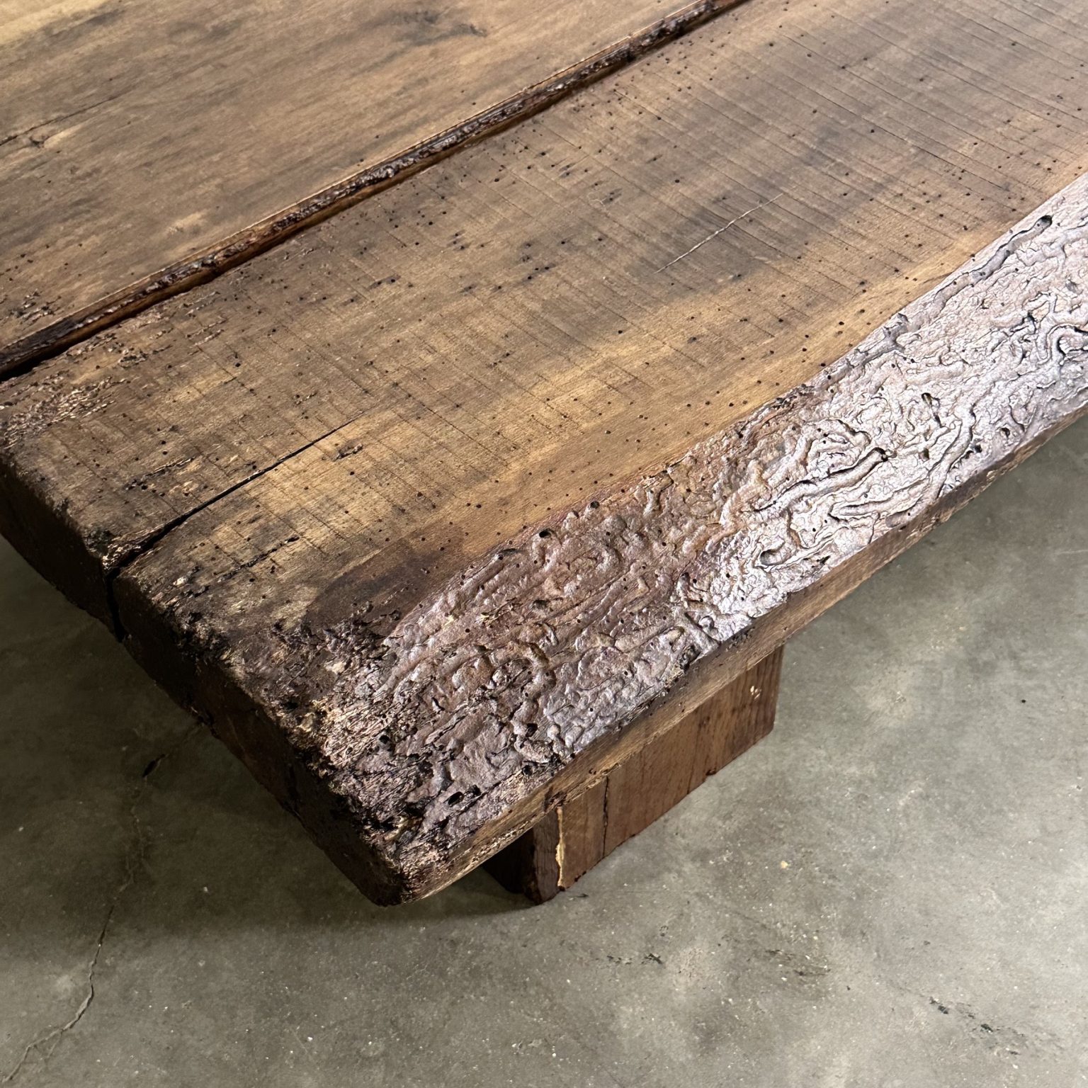 raw coffee table – Objet Vagabond