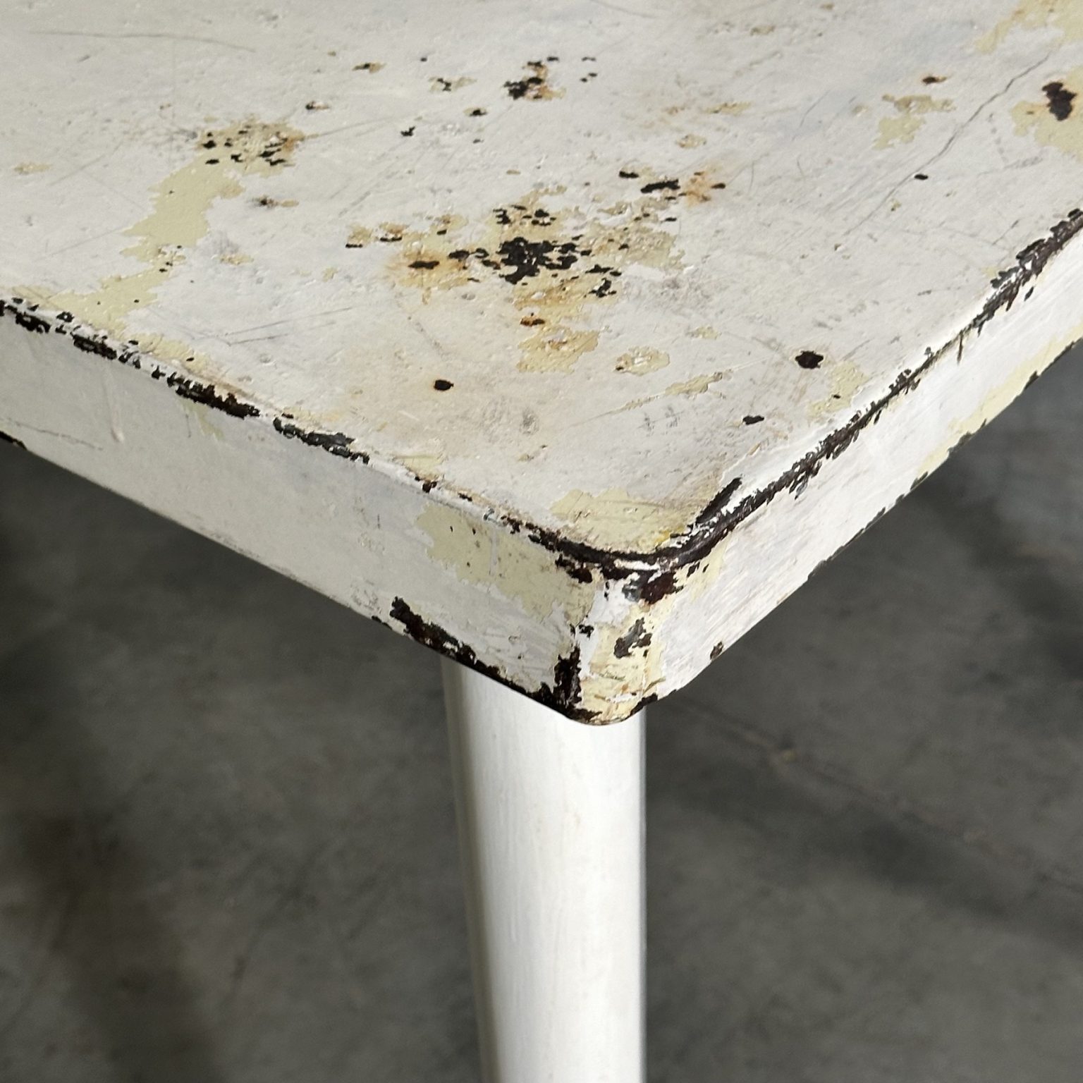 tolix table – Objet Vagabond