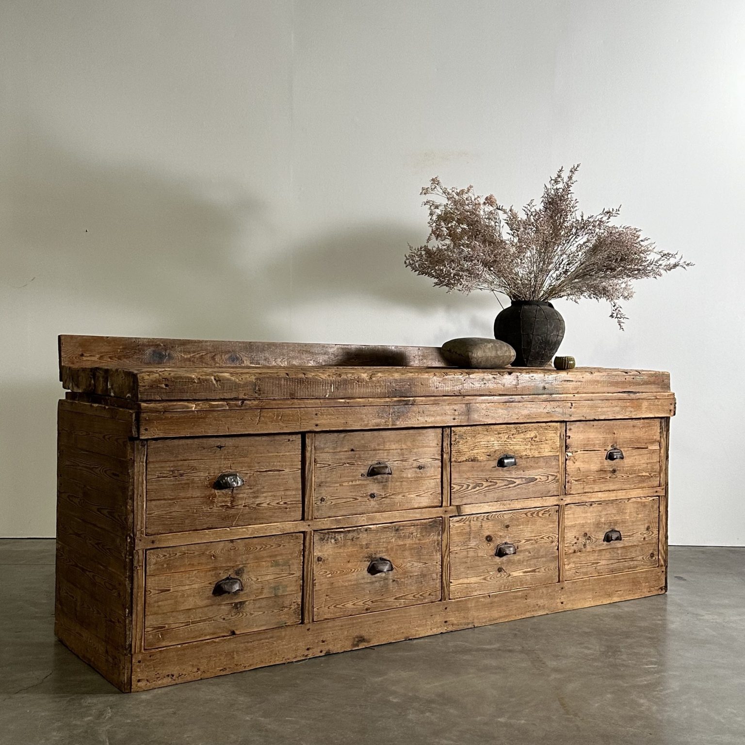 carpenter workbench chest – Objet Vagabond