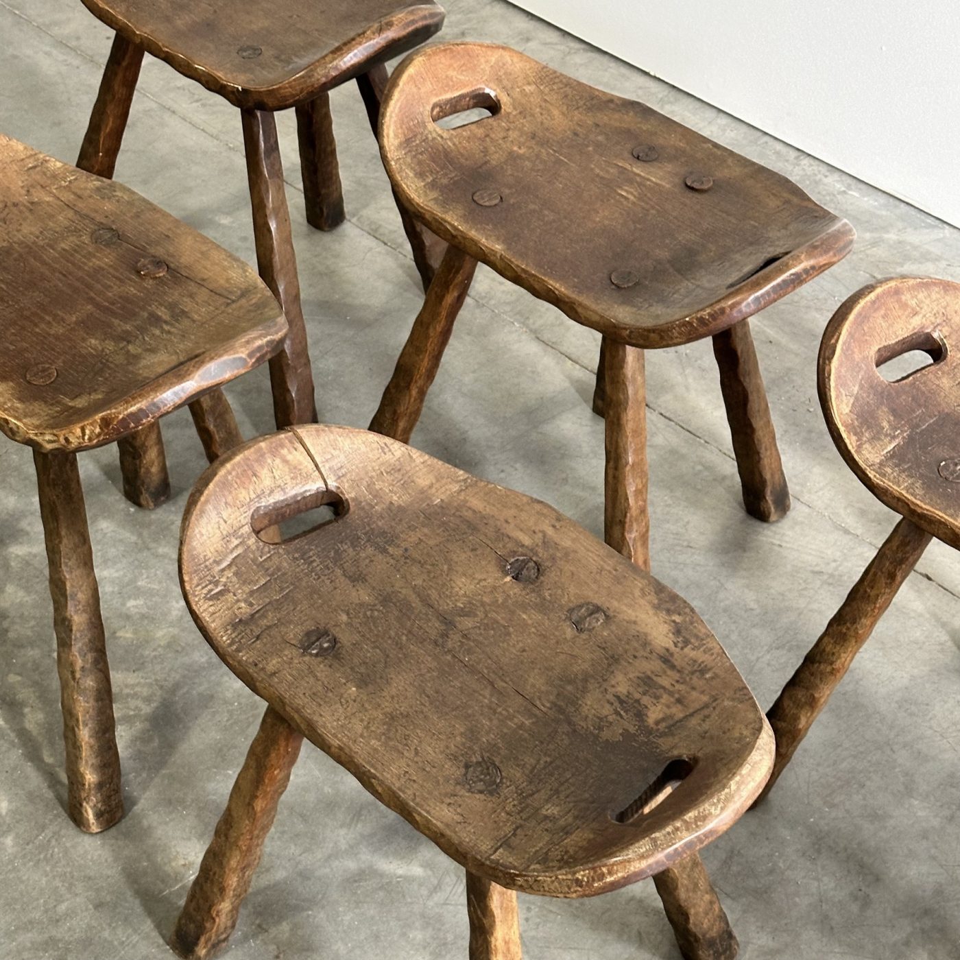 primitive stools collection – Objet Vagabond