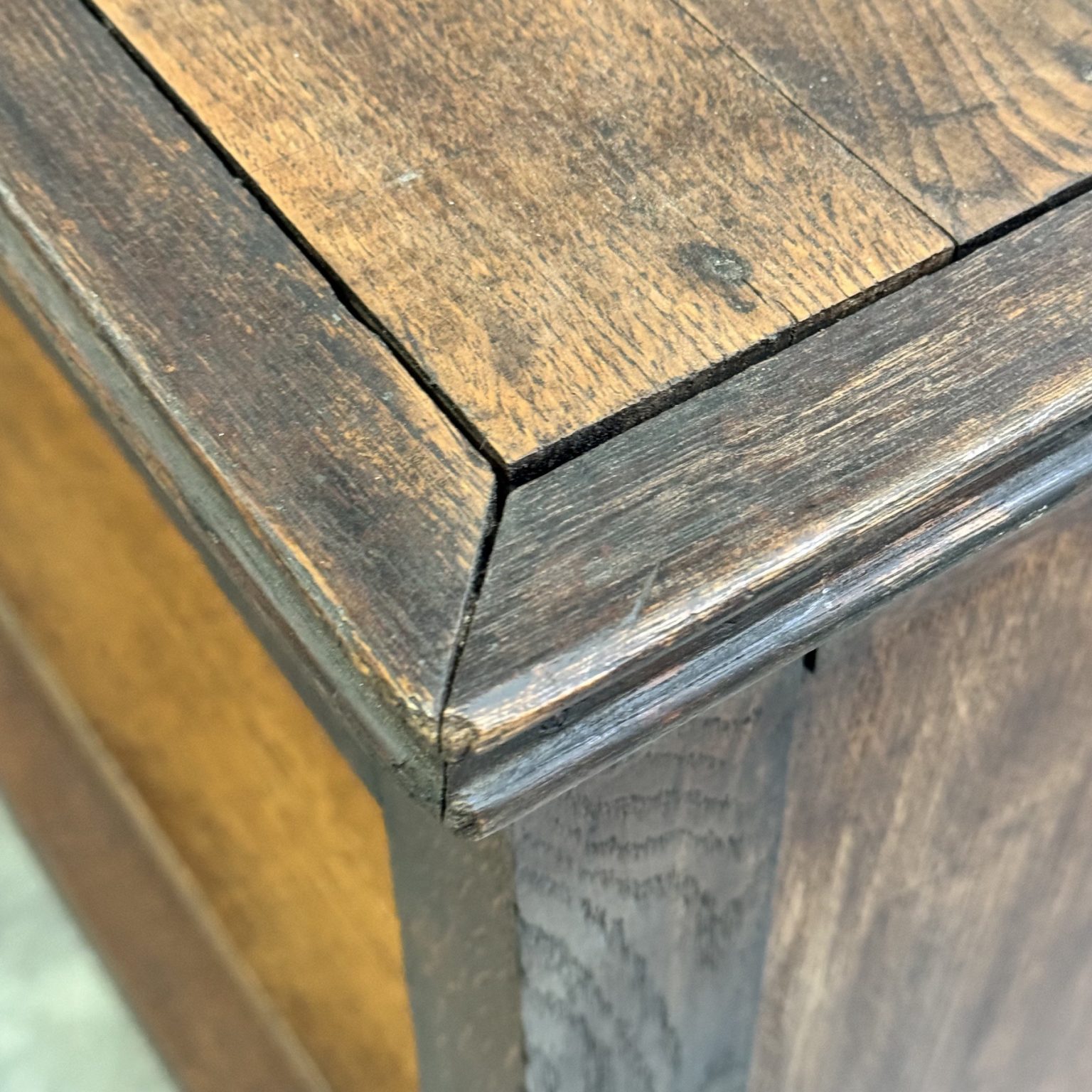 oak draper table – Objet Vagabond