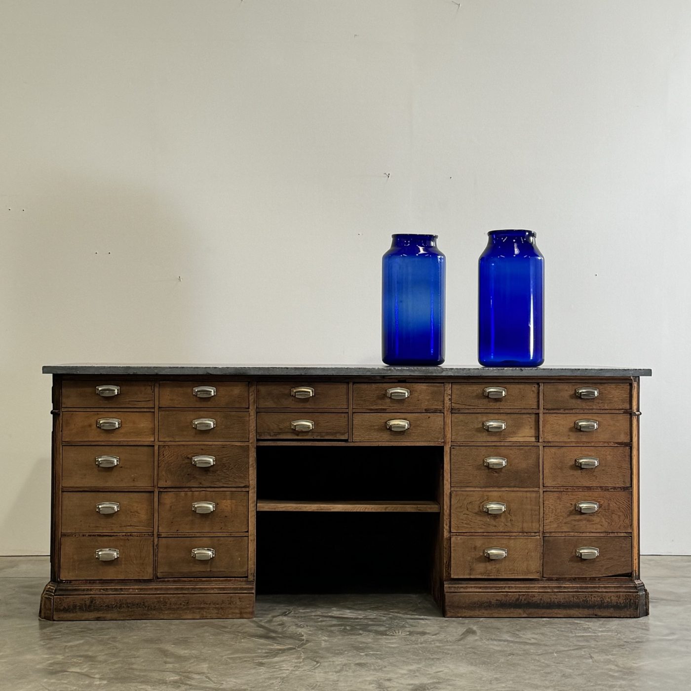 oak shop counter – Objet Vagabond