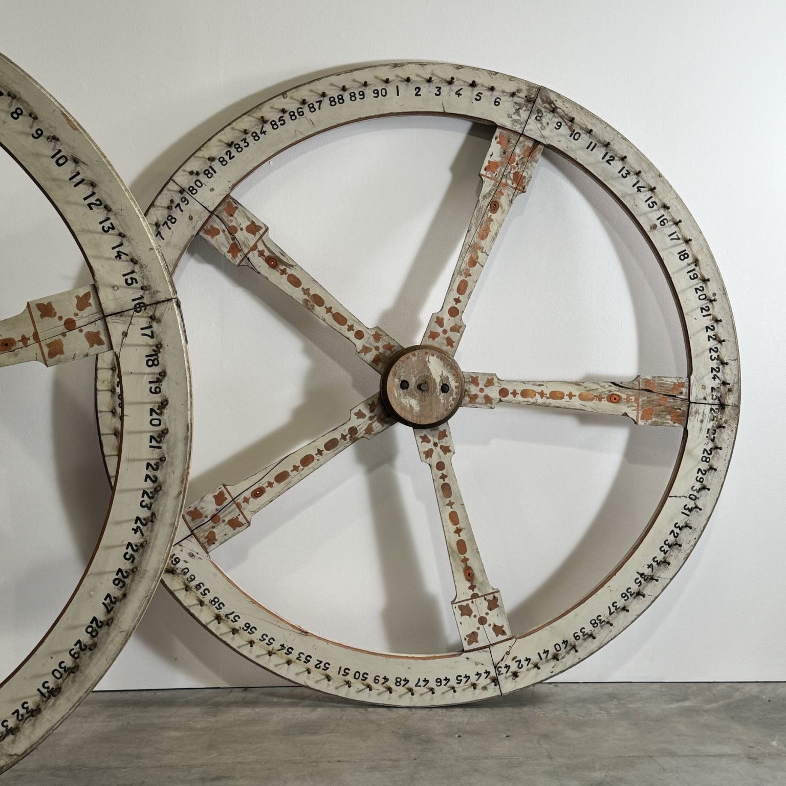 decorative wheels – Objet Vagabond