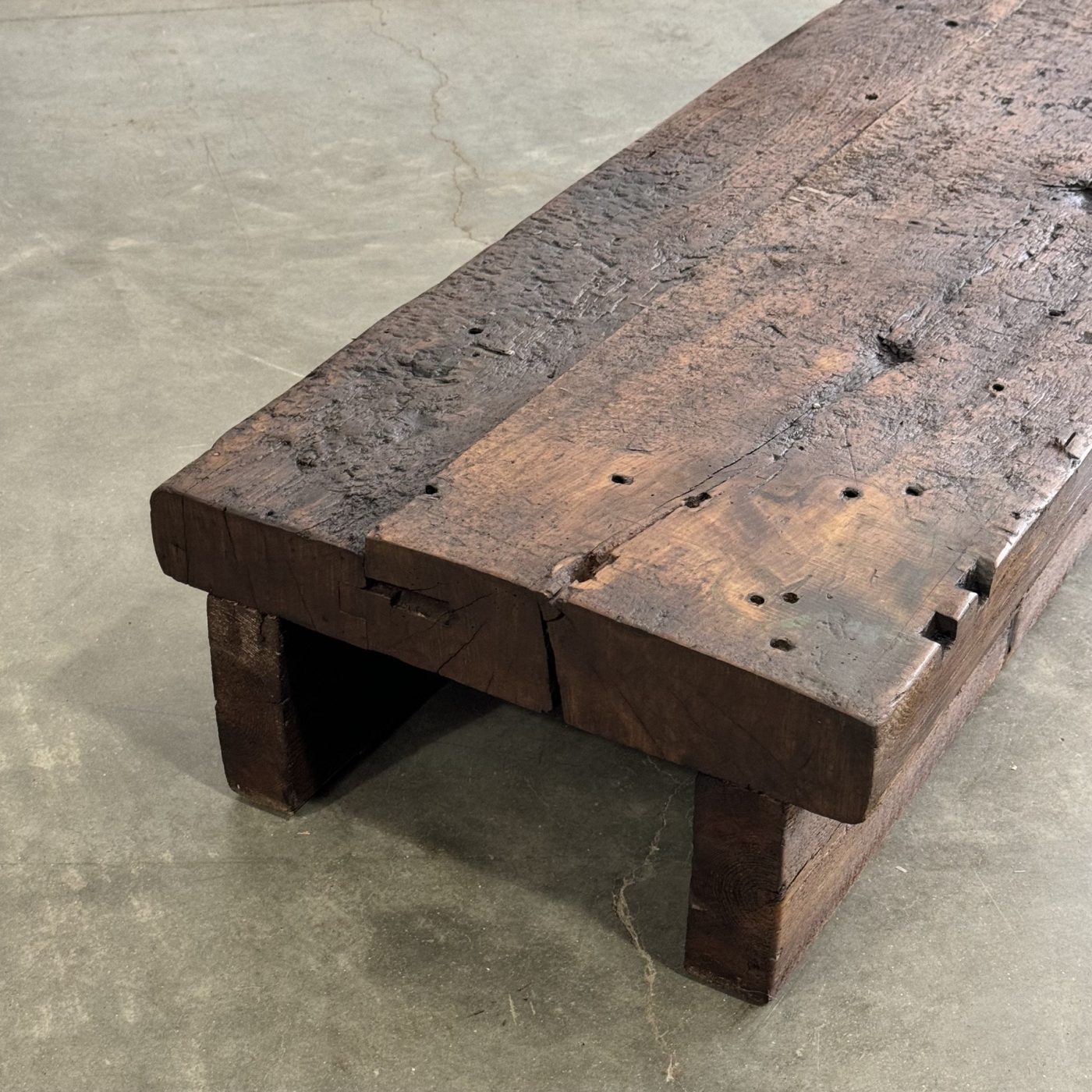 raw coffee table – Objet Vagabond