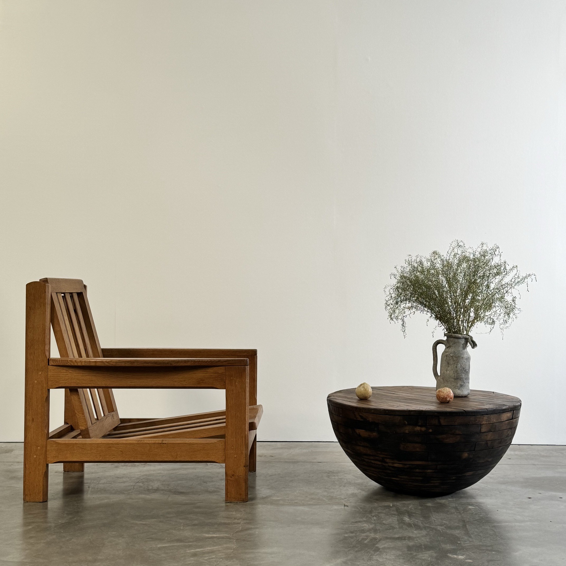 round coffee table – Objet Vagabond